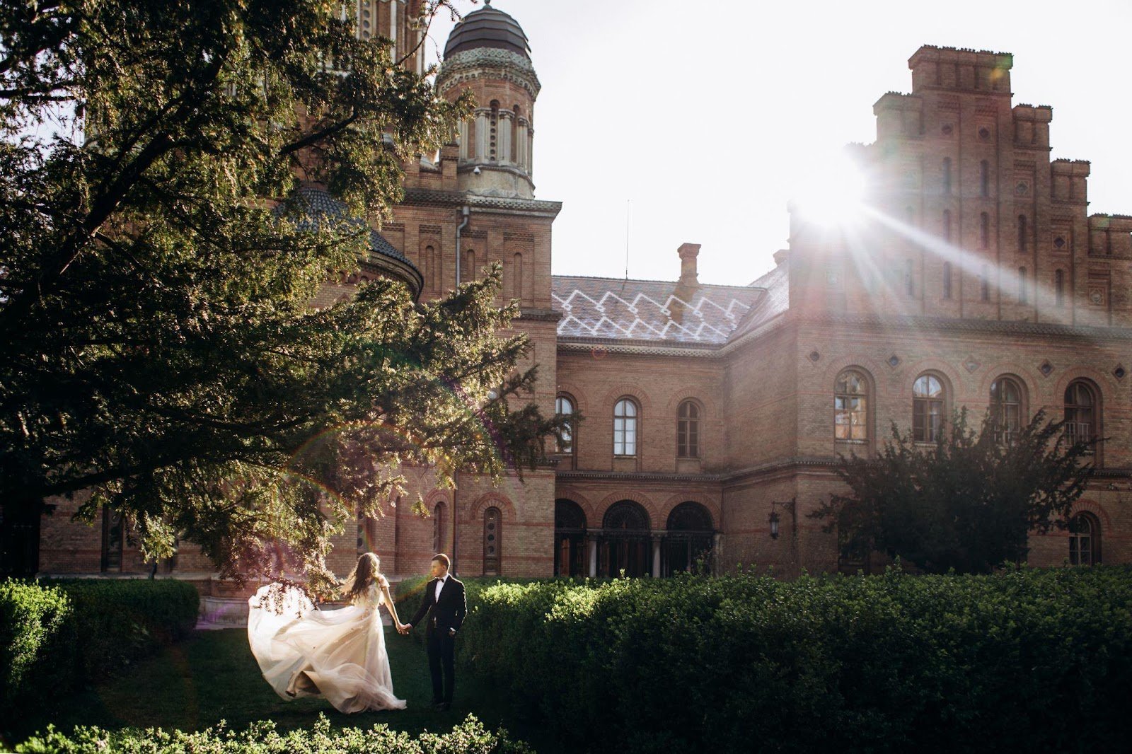 College Love Story Photo Moments